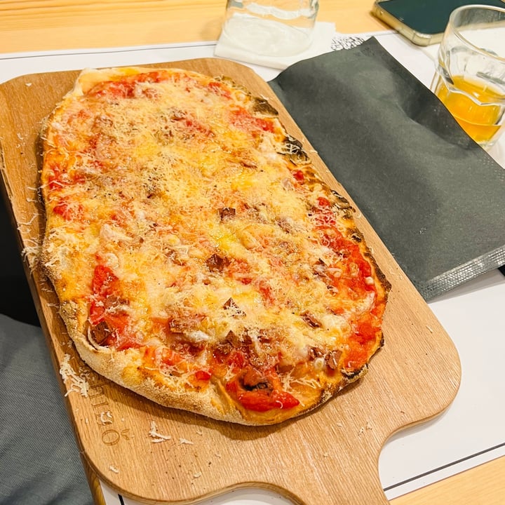 Al Pachino Roma, Italy Pizza amatriciana Review | abillion