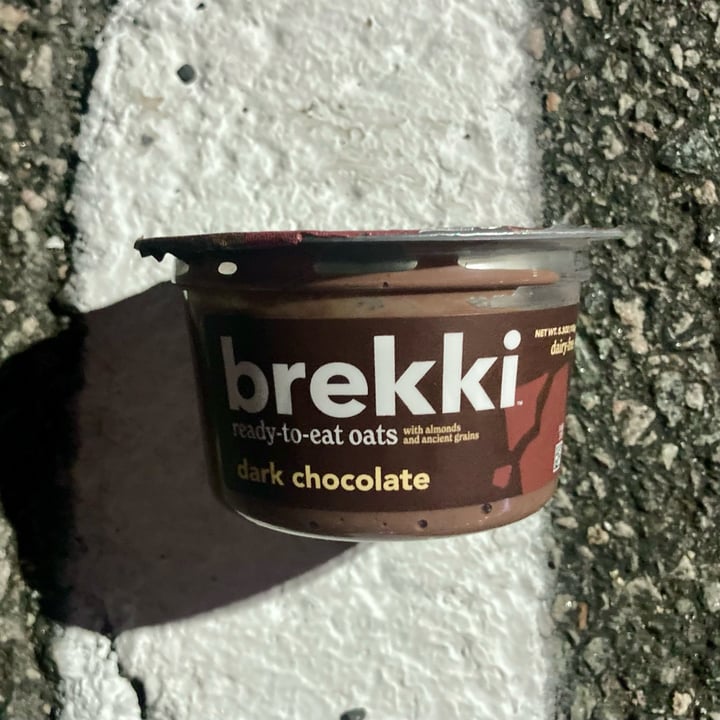 Brekki Dark Chocolate Overnight Oats Review | abillion