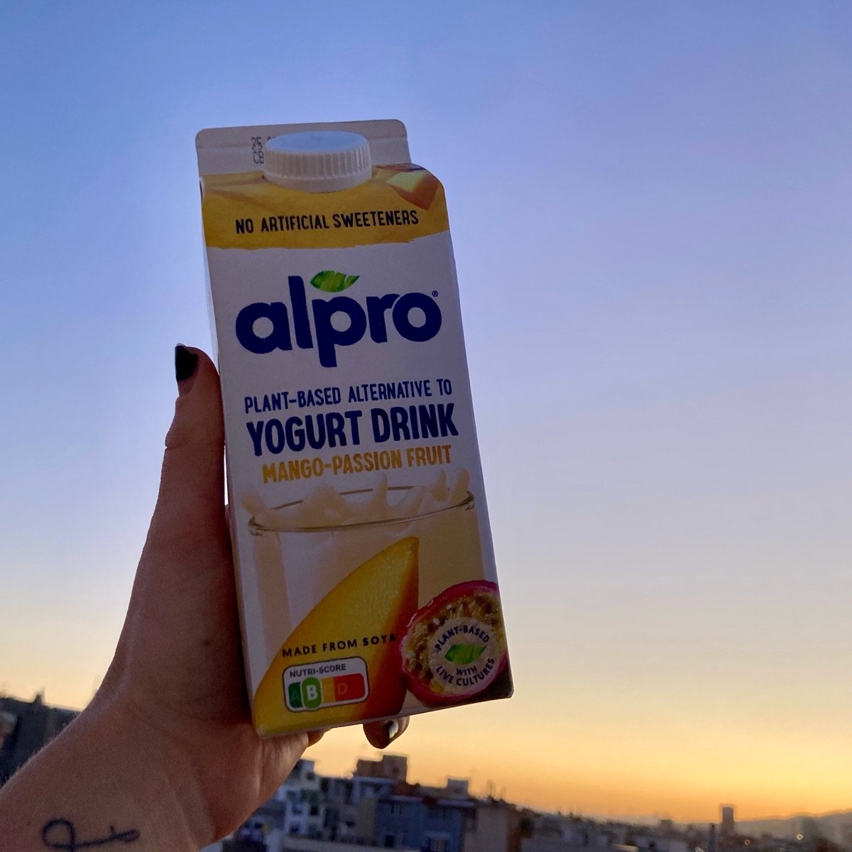 plant-based alternative to yogurt drink mango-passion fruit from Alpro ...