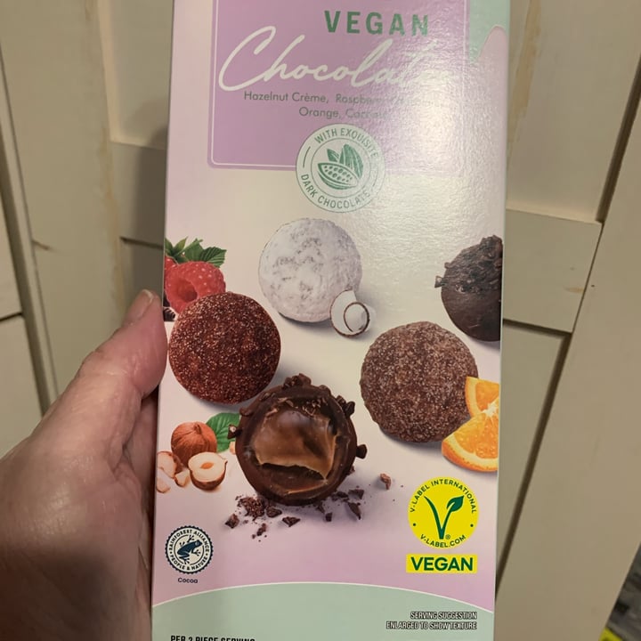Moser Roth Vegan Chocolates / Assorted Truffles Review | abillion