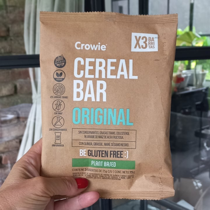 Crowie cereal Bar Original Review | abillion