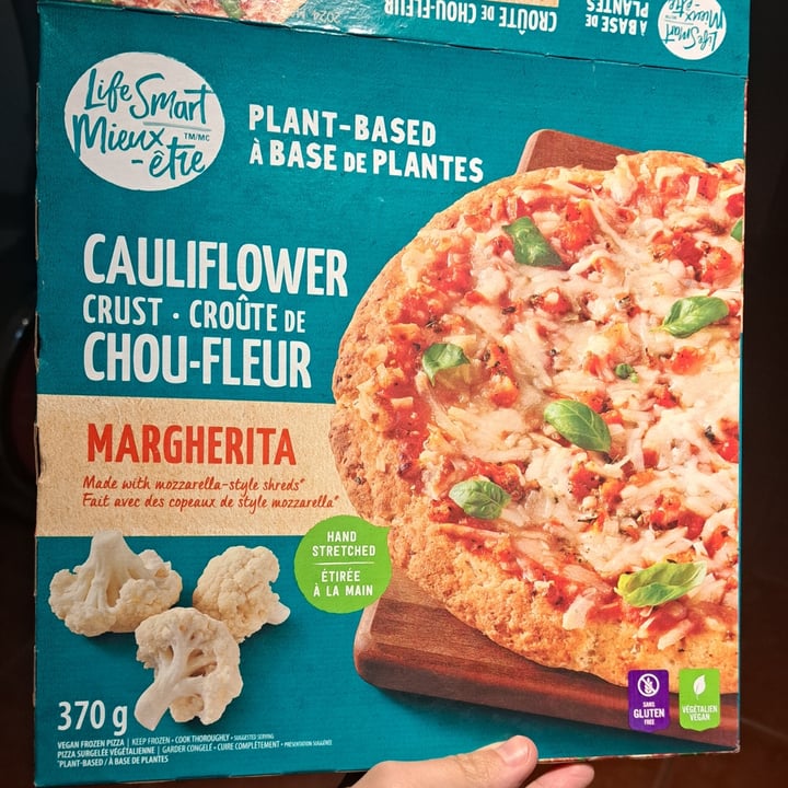Life Smart Cauliflower Crust - Margarita Pizza Review | abillion