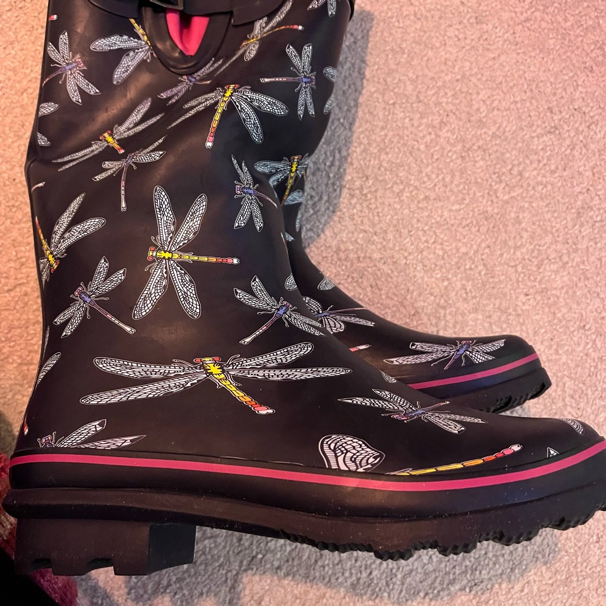 Firefly from Heavenly Feet - Vegan Product Reviews & Ratings | abillion