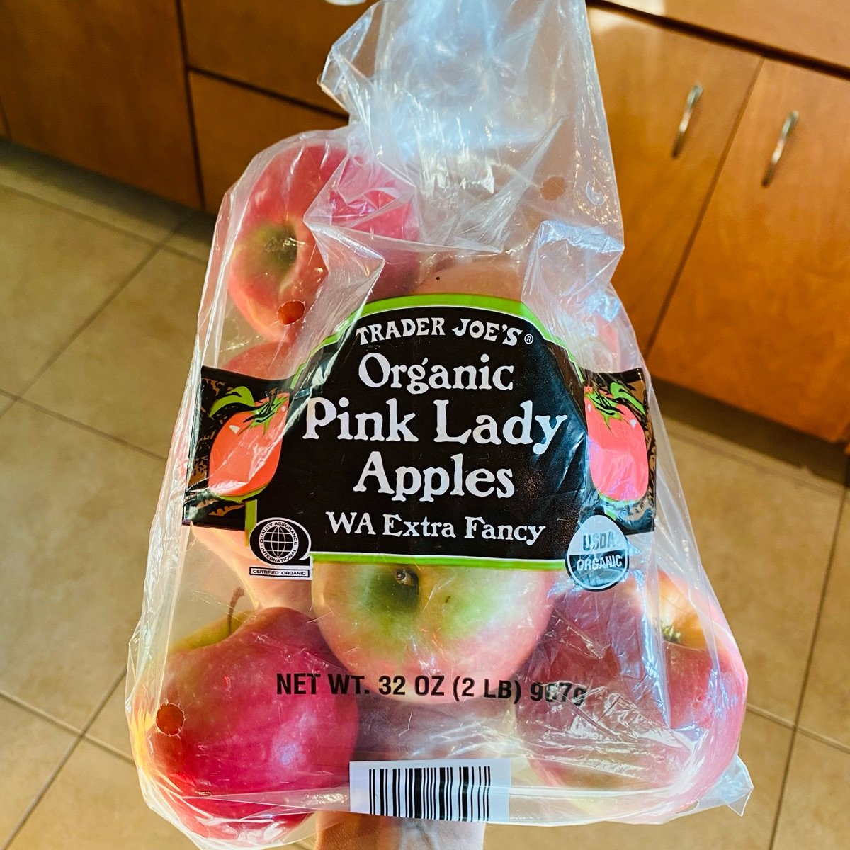 Organic pink lady apples from Trader Joe's - Vegan Product Reviews & Ratings | abillion
