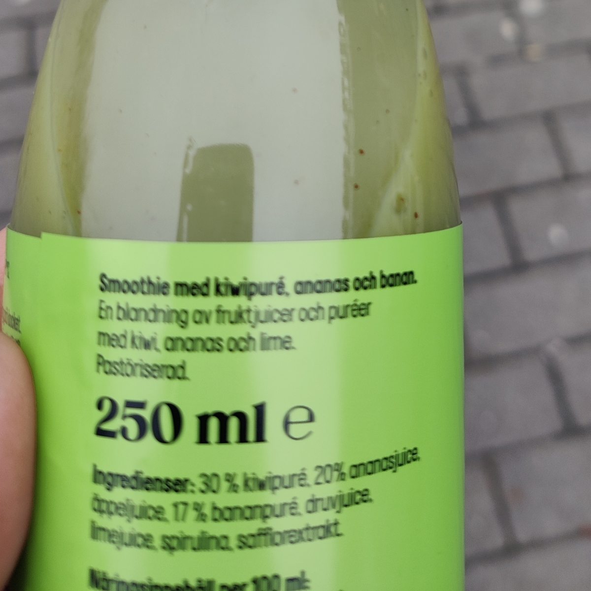 smoothie kiwi, ananas, banan from Pressbyrån - Vegan Product Reviews ...