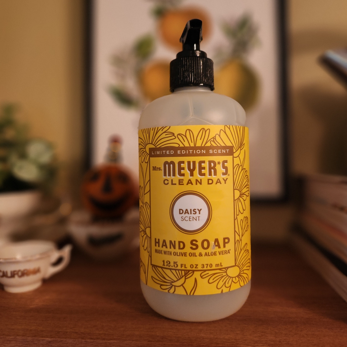 Daisy Hand Soap from Mrs. Meyer's Clean Day - Vegan Product Reviews ...
