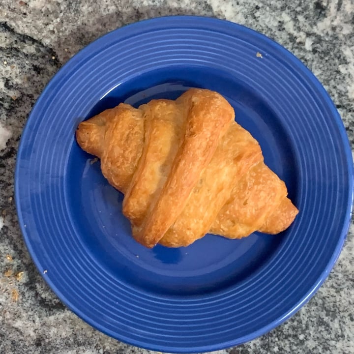 Amarama Vegan Vila Romana, Brazil Croissant Review | abillion