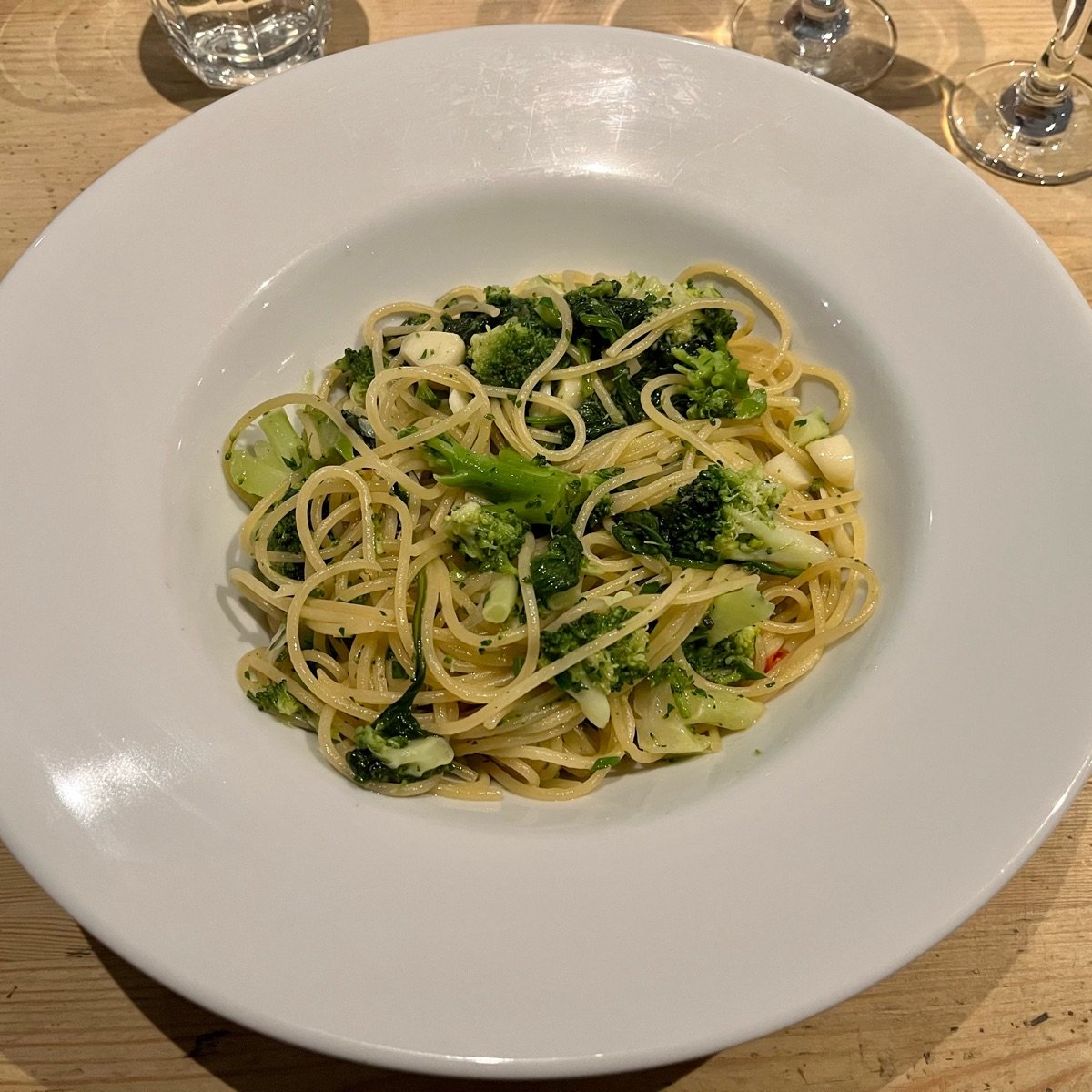 Customised spaghetti alio olio at Pizzeria Pappagone, London - Vegan ...