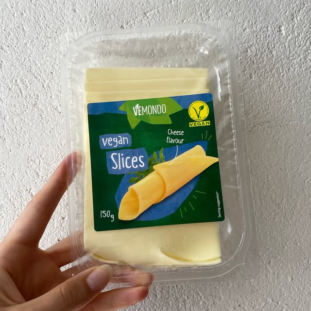 Vegan Slices Cheese Flavor at Vemondo - Review by @pauladelriver | abillion