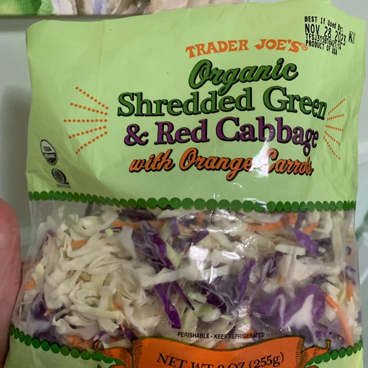 Trader Joe's Organic Shredded Green & Red Cabbage With Orange Carrots ...