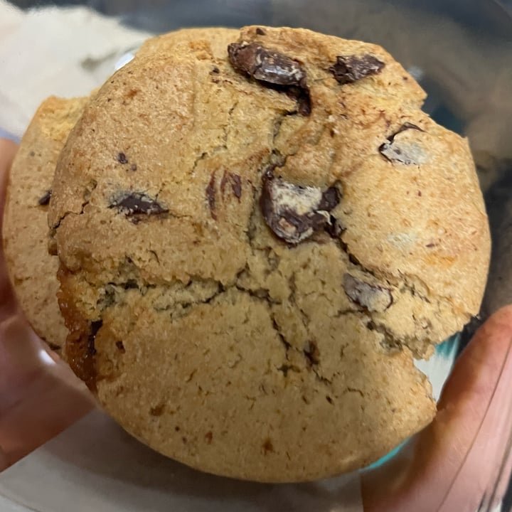 Whole Foods Market 4 Vegan Salted Caramel And Dark Chocolate Cookies ...