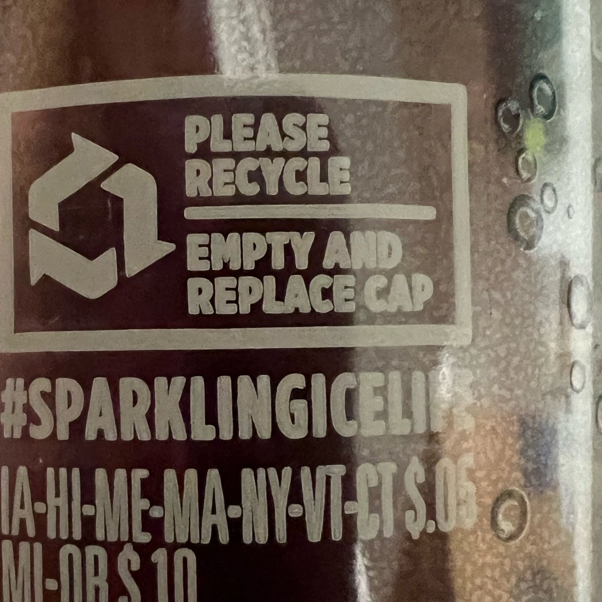 Grape Raspberry flavoured Sparkling Water from Sparkling Ice - Vegan ...