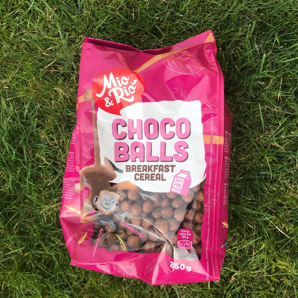 Mio & Rio Choco Balls Breakfast Cereal Reviews | abillion