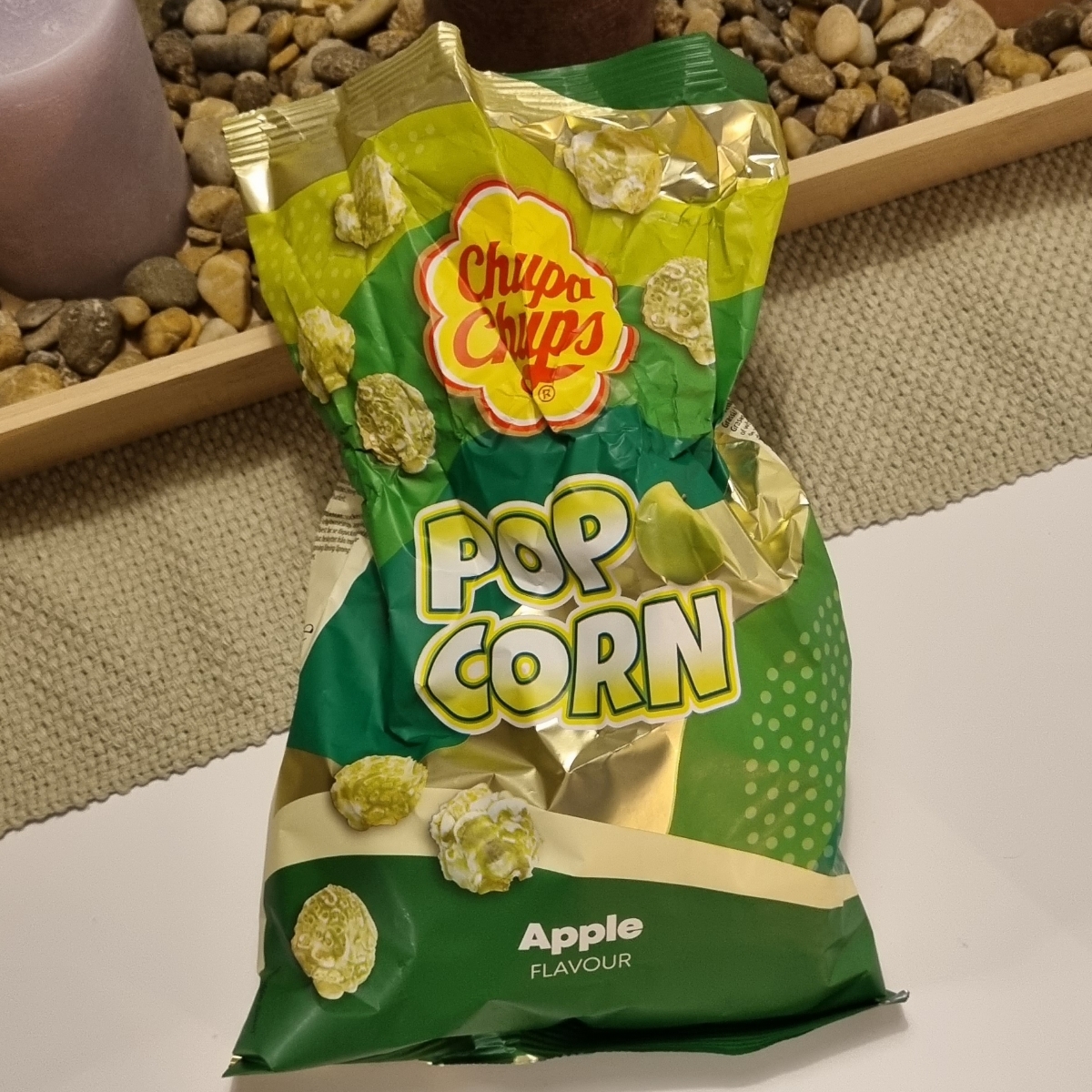 Popcorn Apple Flavor from Chupa Chups - Vegan Product Reviews & Ratings ...