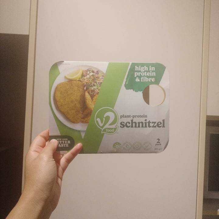 V2 Food Plant Based Schnitzel Review | abillion