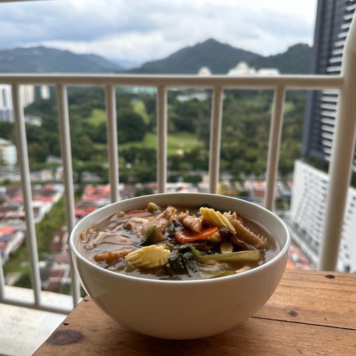 Delish Vegan Restaurant Bayan Lepas, Sungai Ara, Malaysia Yee Fu Mee ...