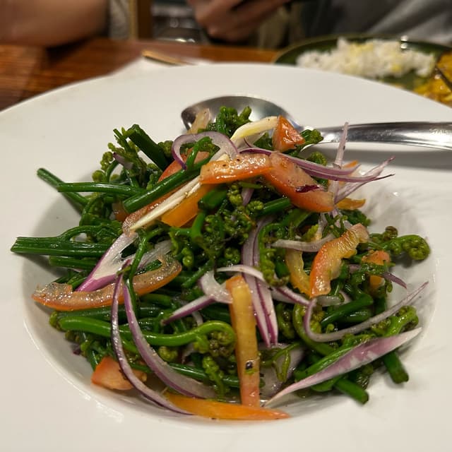PANLASANG PINOY KUCHING 102, Jln Padungan, 93100 Kuching, Sarawak ...