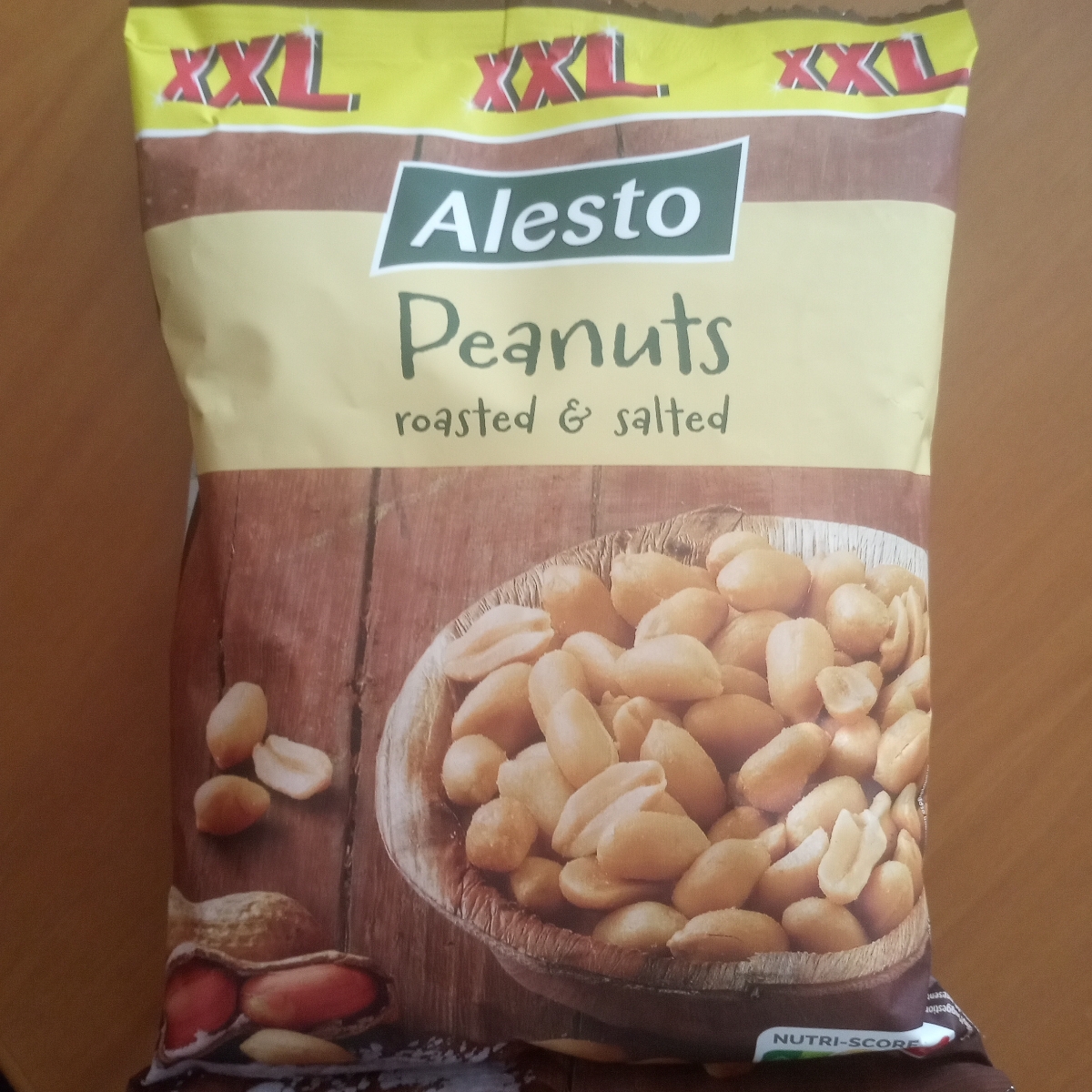 Peanuts roasted and salted from Alesto - Vegan Product Reviews ...