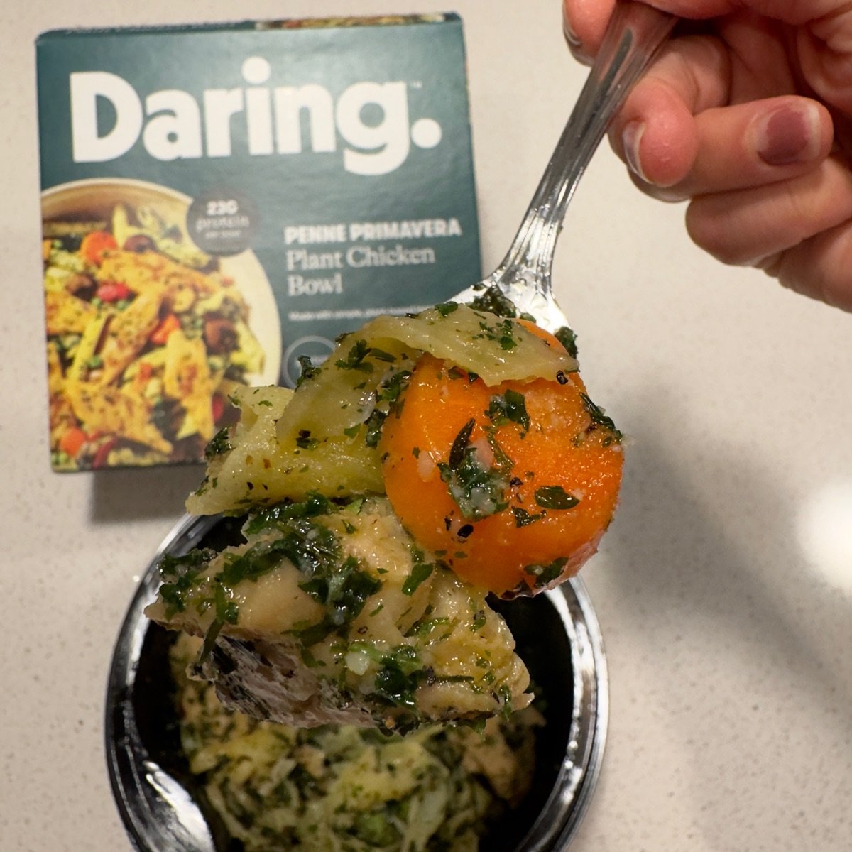 Penne Primavera Plant Chicken Bowl from Daring - Vegan Product Reviews ...