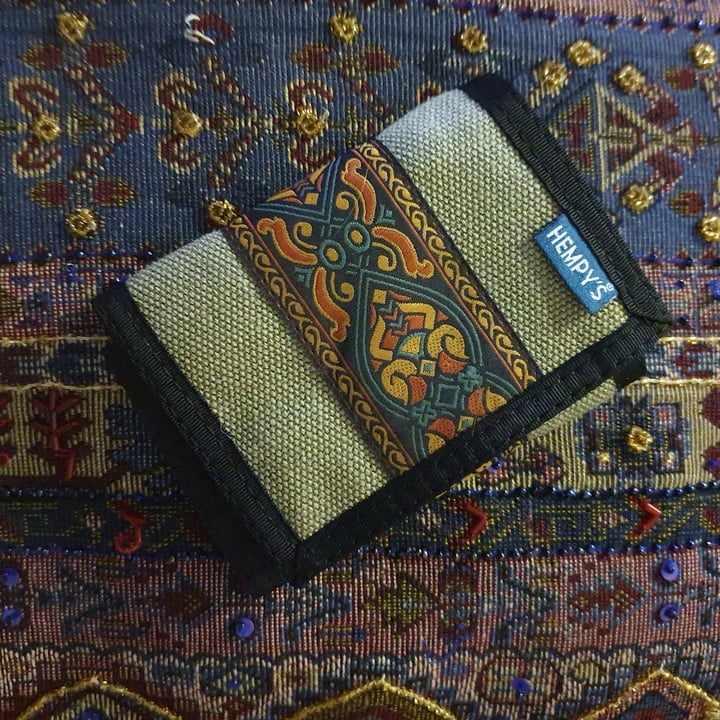 Hempy's Hemp Tri-fold Wallet - Green Tattoo Review | abillion
