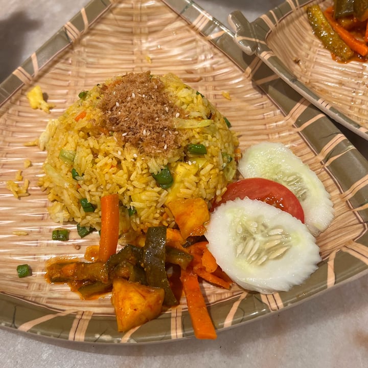 Coco Veggie Nyonya Cuisine Downtown Core, Singapore Pineapple Fried ...