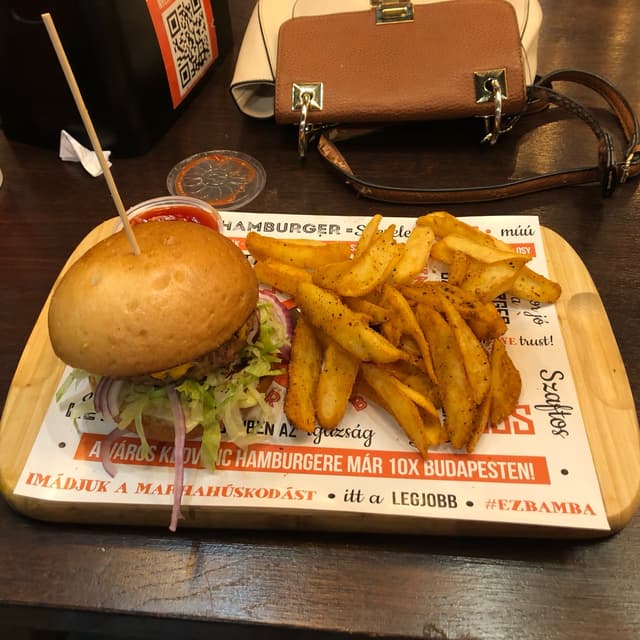 Mentes Burger at Bamba Marha Burger Bár #CORVIN - Review by @zsuz ...