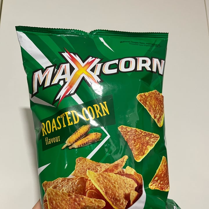 Maxicorn Roasted Corn Flavor Chips Review | abillion