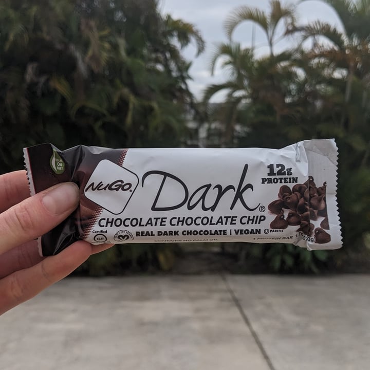NuGo Dark Chocolate Chip Protein Bar Review | abillion