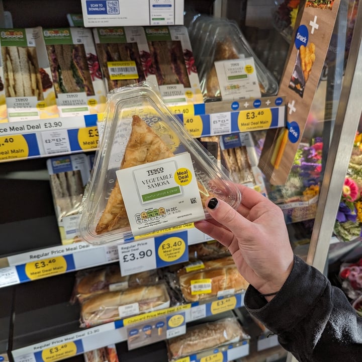 Tesco vegetable samosa Review | abillion