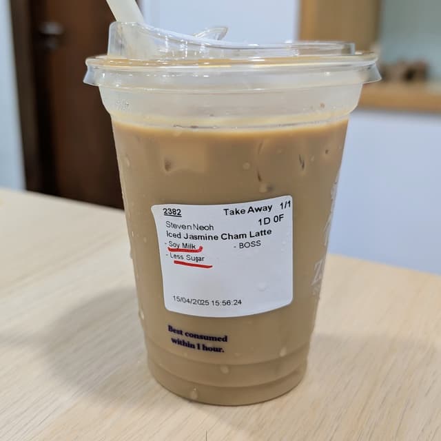 Jasmine Cham Latte at ZUS Coffee - Menara UOA Bangsar - Review by ...