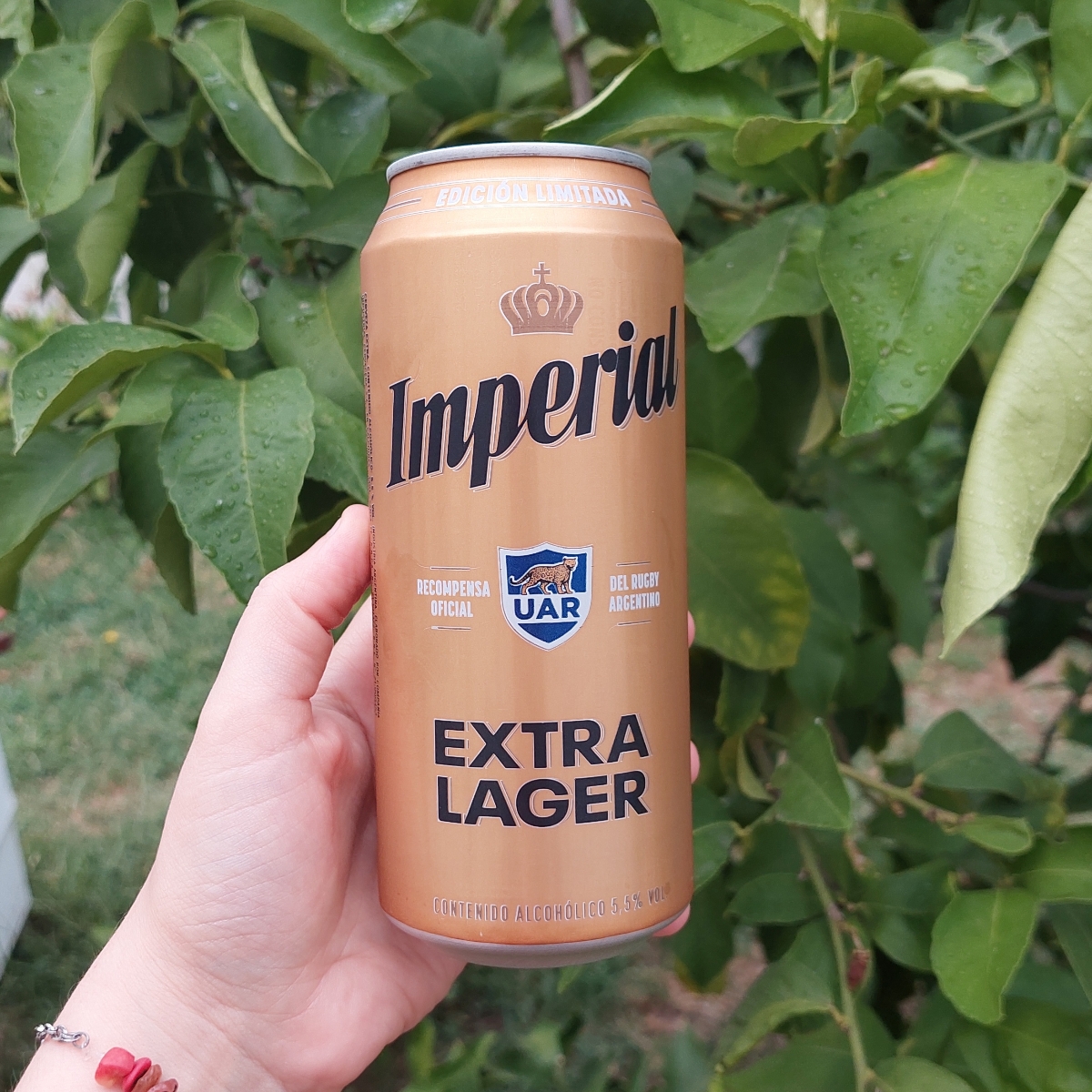 Cerveza Extra Lager from Imperial - Vegan Product Reviews & Ratings ...