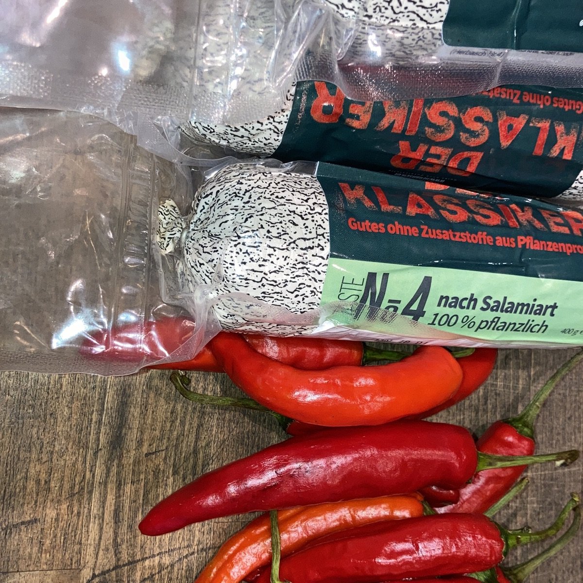 Art Salami 'Der Klassiker' from Herbasch - Vegan Product Reviews ...