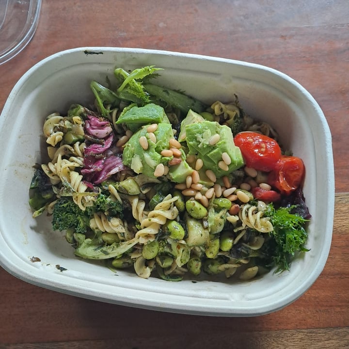 Smol Singapore pesto manifesto (avocado) Review | abillion