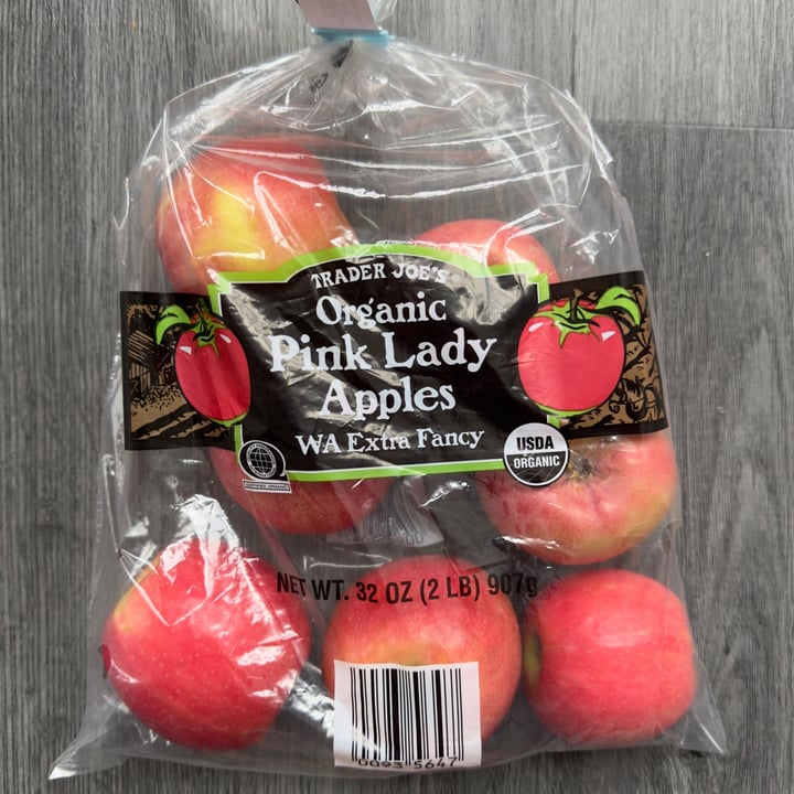 Trader Joe's Organic pink lady apples Review | abillion