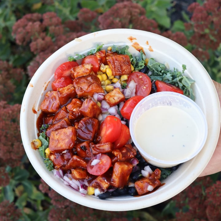 Roots Natural Kitchen University District, Columbus, United States El ...