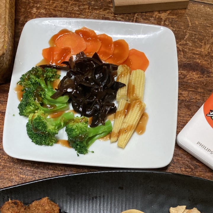 Pinxin Vegan Cuisine George Town, Malaysia Steamed Mixed Vegetables ...