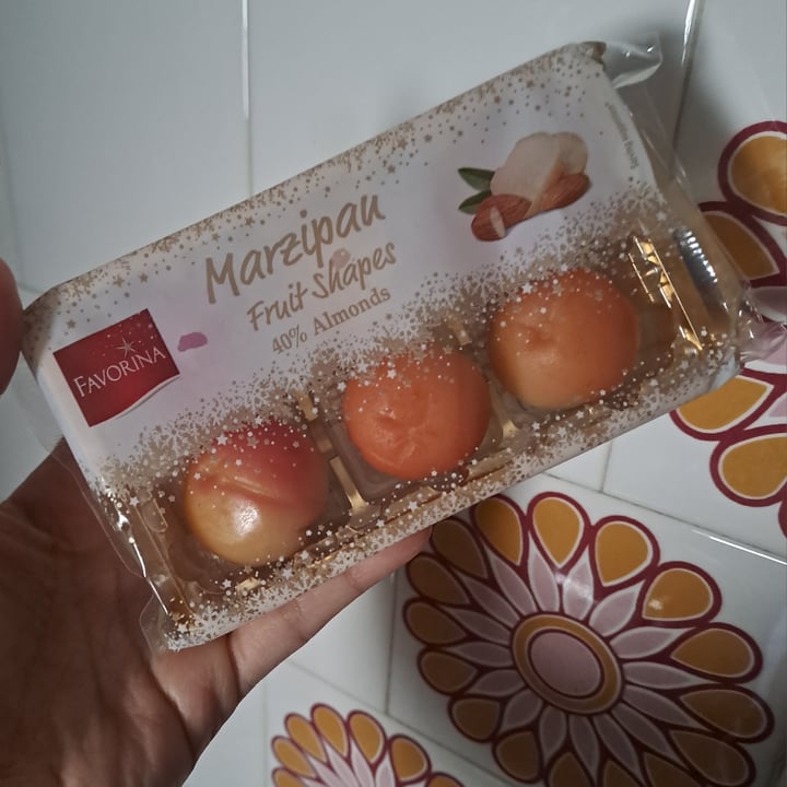 Favorina Marzipan Fruits 40% Almonds Review | abillion