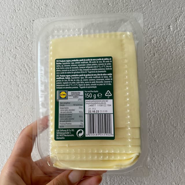 Vegan Slices Cheese Flavor at Vemondo - Review by @pauladelriver | abillion
