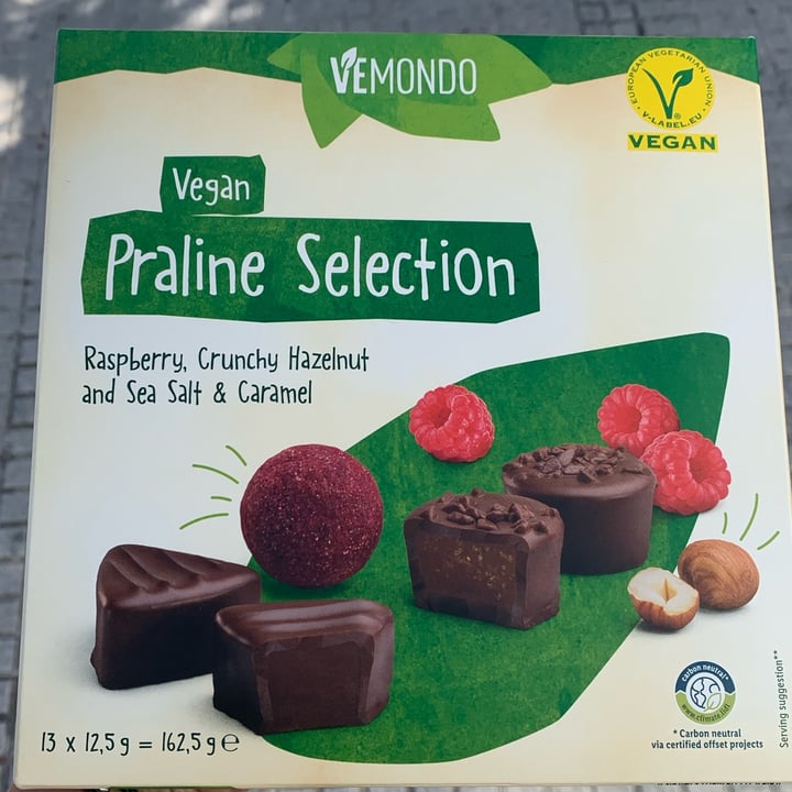 Vemondo Vegan praline selection Review | abillion