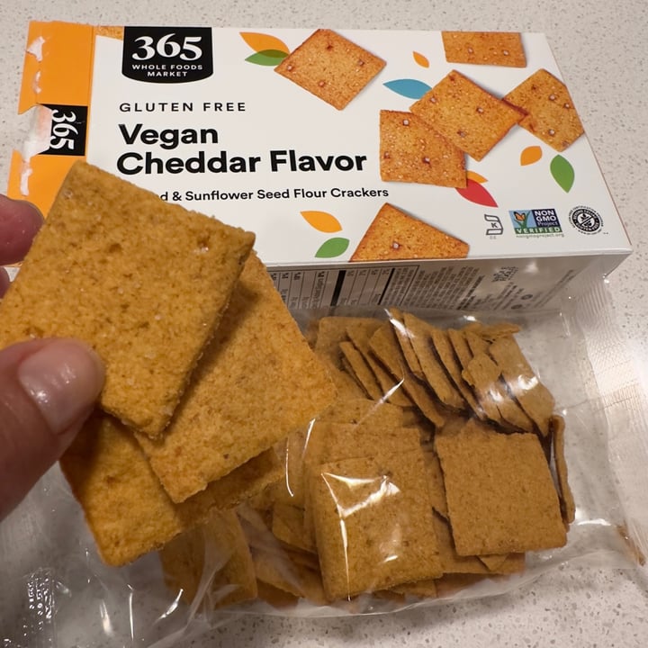 365 Whole Foods Market Gluten free vegan cheddar flavor almonds ...