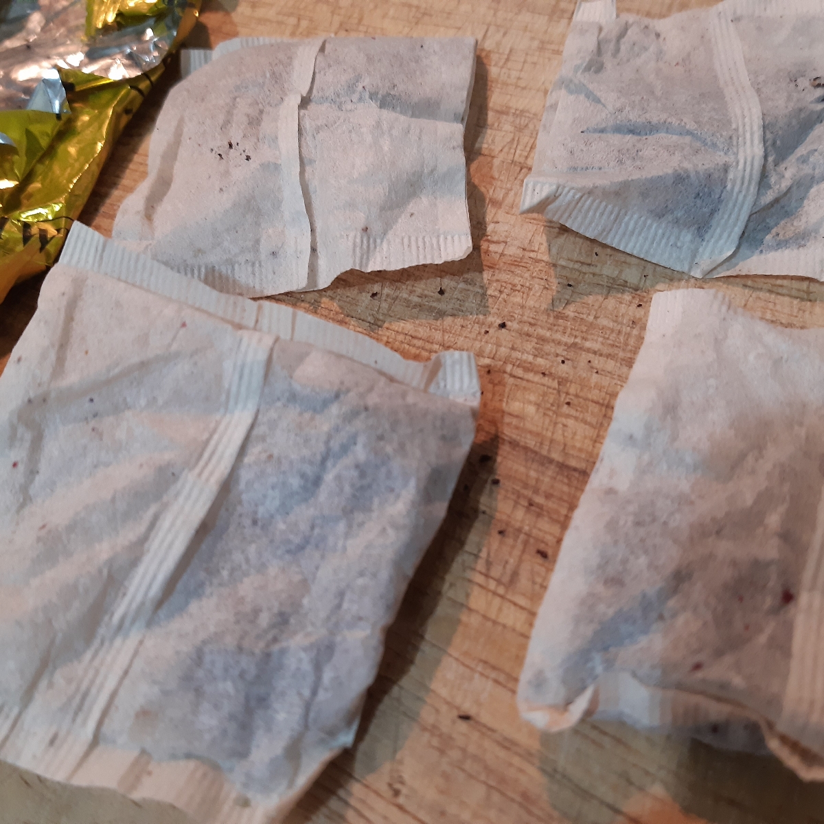 pomegranate and Raspberry Tea from Twinings - Vegan Product Reviews ...