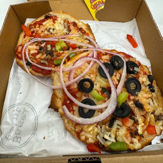 Ultimate Veggie pizza at Bagel Point - Review by @veganfoodcrazy | abillion