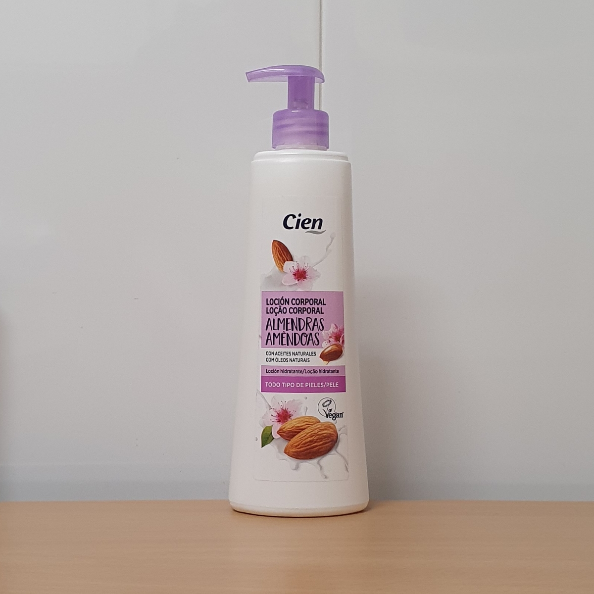 Loción Corporal Almendras from Cien - Vegan Product Reviews & Ratings ...