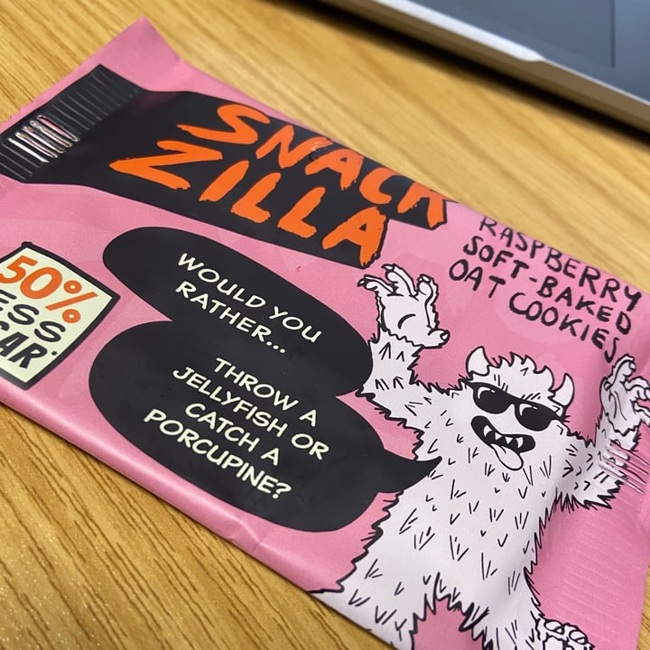 Snackzilla Raspberry Soft-Baked Oat Cookies Review | abillion