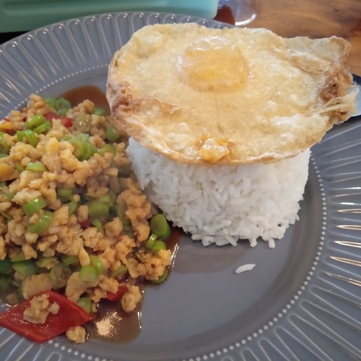 Clover Plant Based Kitchen and Bar Rochor, Singapore Thai Pad Kra Pao ...