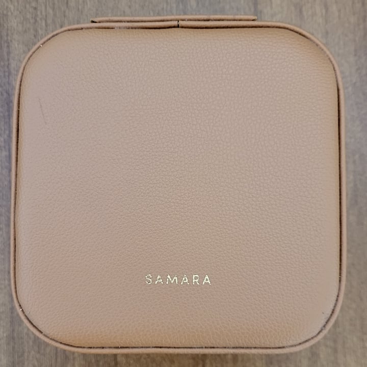 Samara The Jewelry Box Review | abillion