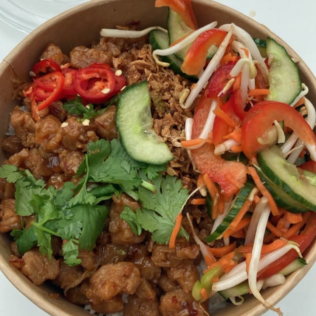 Scoop of Rice Vegetarian Chicken at Hoi Anh - Vietnamese street food ...