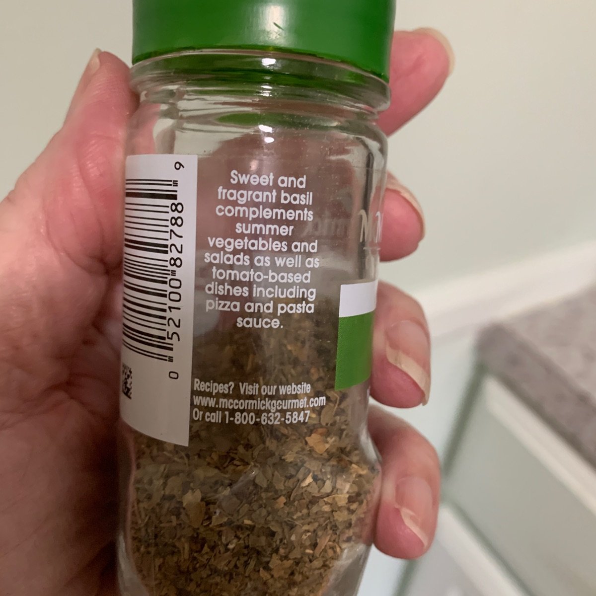 Organic Basil from McCormick Gourmet - Vegan Product Reviews & Ratings ...