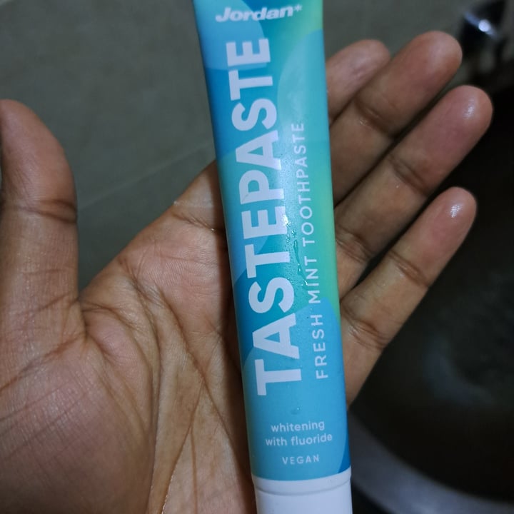 Jordan Green Clean Mint Toothpaste Review | abillion