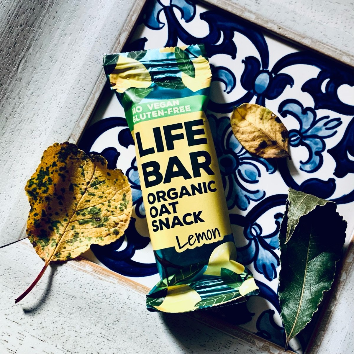 Organic Oat Snack Lemon from Lifebar - Vegan Product Reviews & Ratings ...